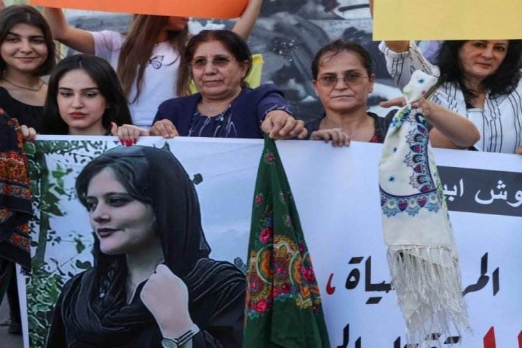 Iran Hijab Protests: Angered by firing on protesters, US imposes new ...